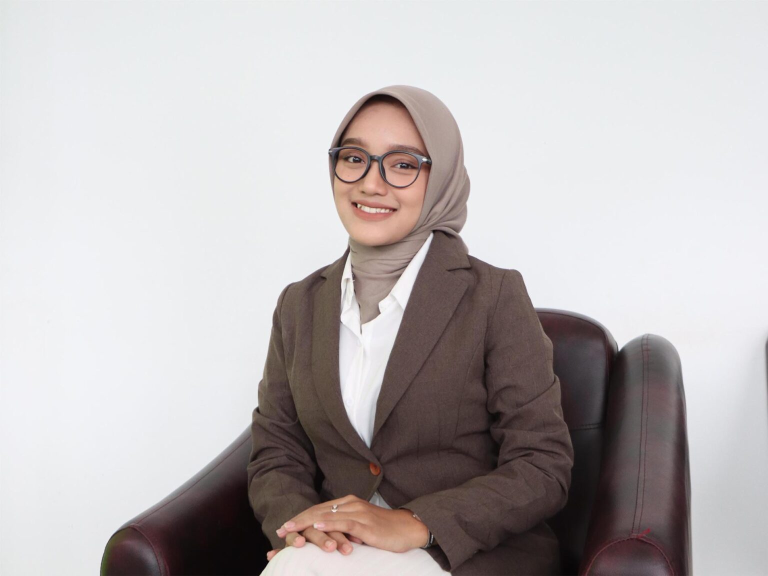 Lulusan Jurusan Perbankan Syariah Kerja Apa dan Bagaimana Tips Cari Kuliah Murah – Masoem University