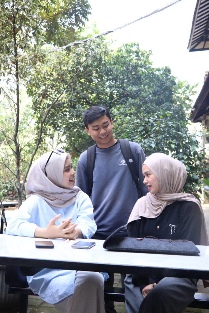 Emotional Support System dalam Pendidikan: Dasar Psikologis bagi Proses ...